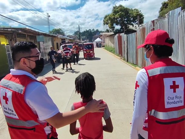‘A little relief’ during a brutal journey – Red Cross Red Crescent